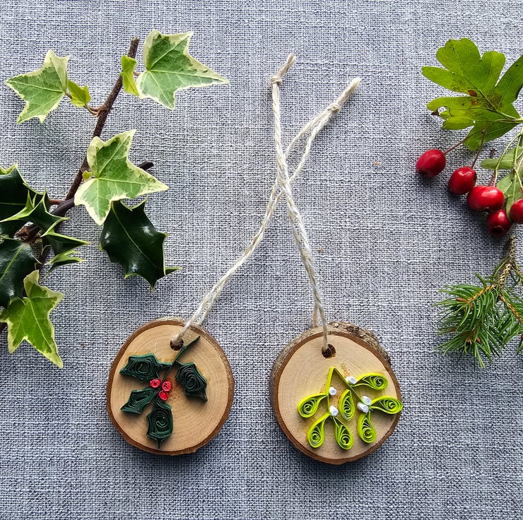 Set of 2 Small Quilled Wood Slice Ornaments Hol... - Folksy