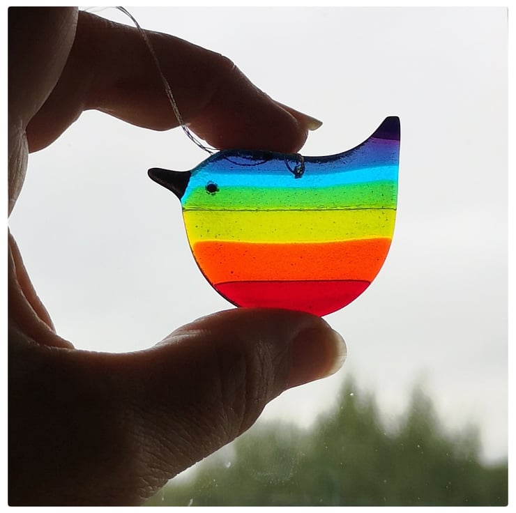 A rainbow wren of hope glass bird with a dark p... - Folksy
