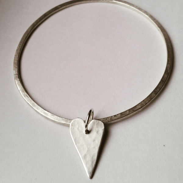 Handmade silver bangle with hammered silver hea... - Folksy