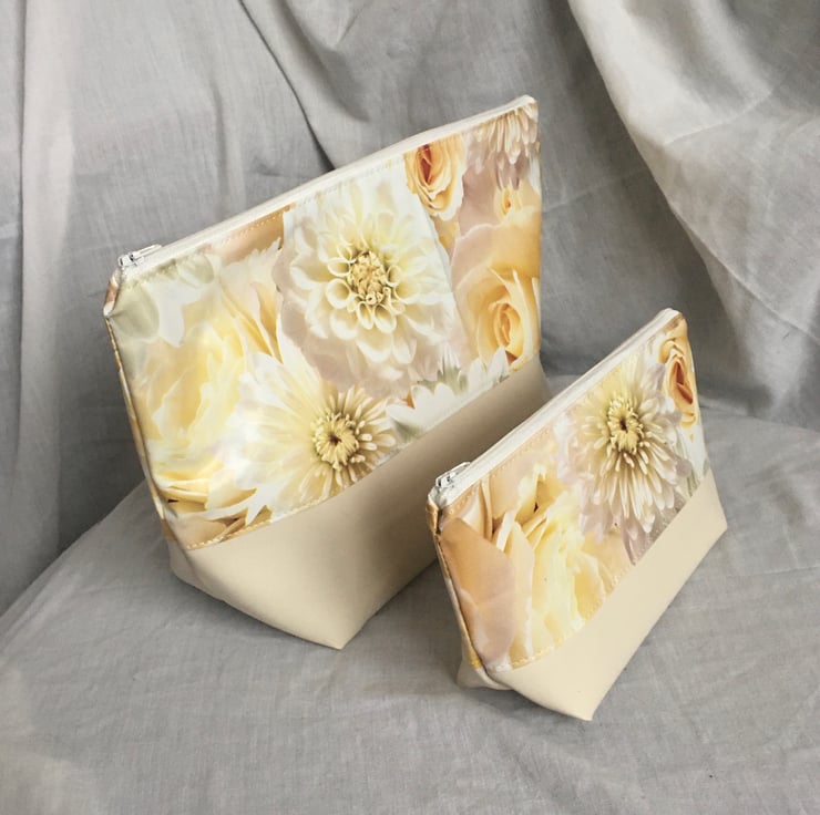 Two Piece Bag Set, Travel Set, Large Wash Bag, ... - Folksy