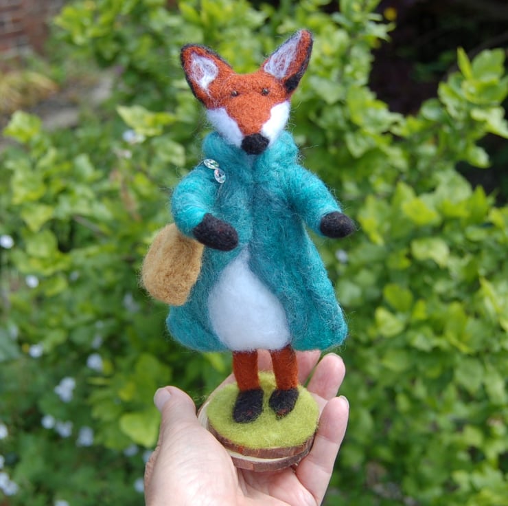 Fox going shopping - needlefelt fox. Textile ... - Folksy
