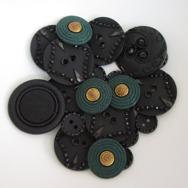20 x Mixed Buttons - Black & Green - Folksy