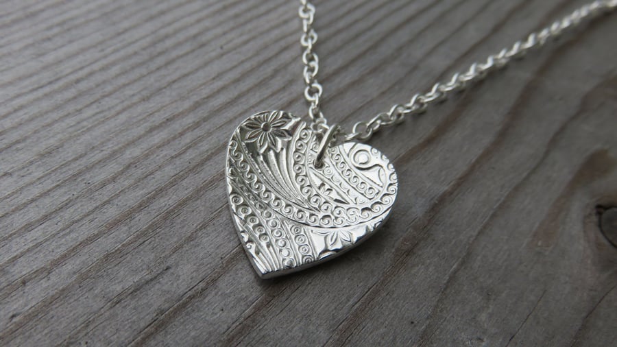 Patterned Heart Necklace Meduim - Folksy