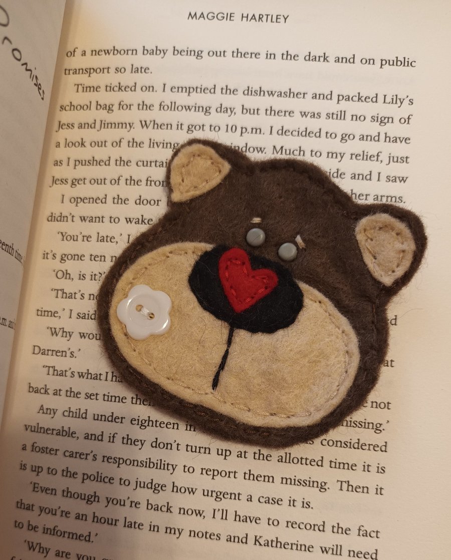 'Brown bear' bookmark,love to read,books,letter... - Folksy