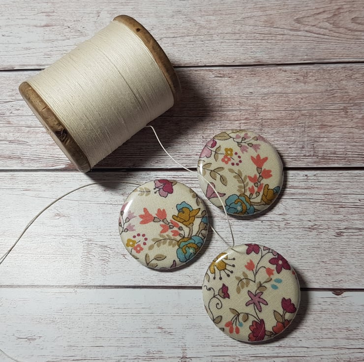 Liberty badges - Folksy