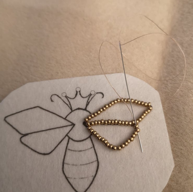 Jewellery Making - Bead embroidery Eleanor Quee... - Folksy