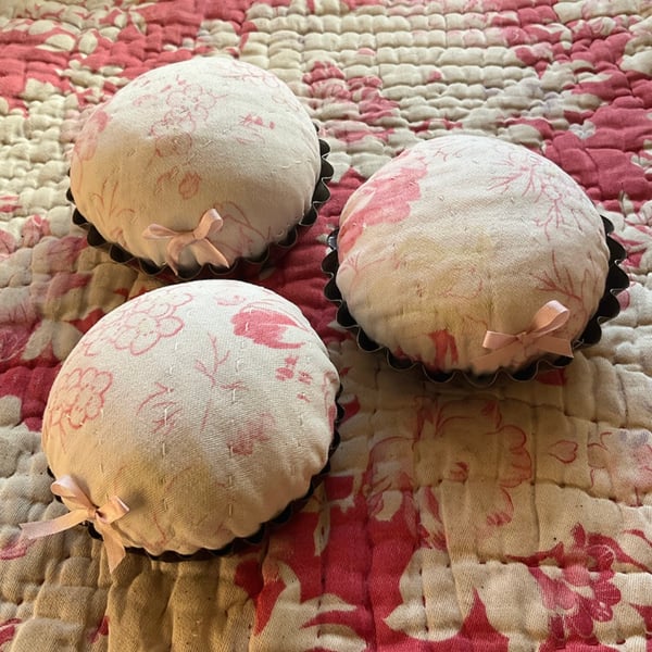 Vintage Pin cushion - Folksy