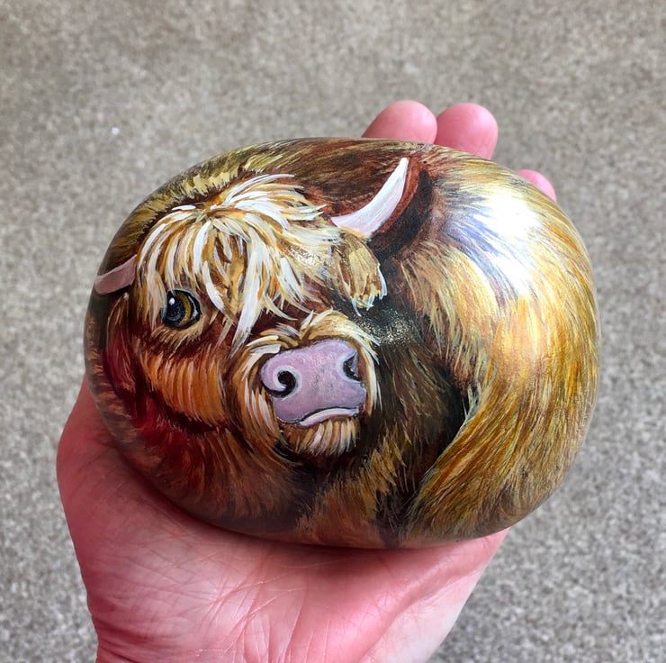 Highland cow painted pebble large garden rock w... - Folksy