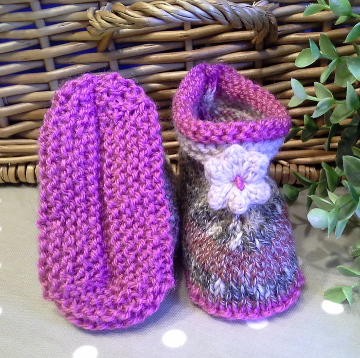 Luxery Baby Girl's Flower Booties with Cotton a... - Folksy