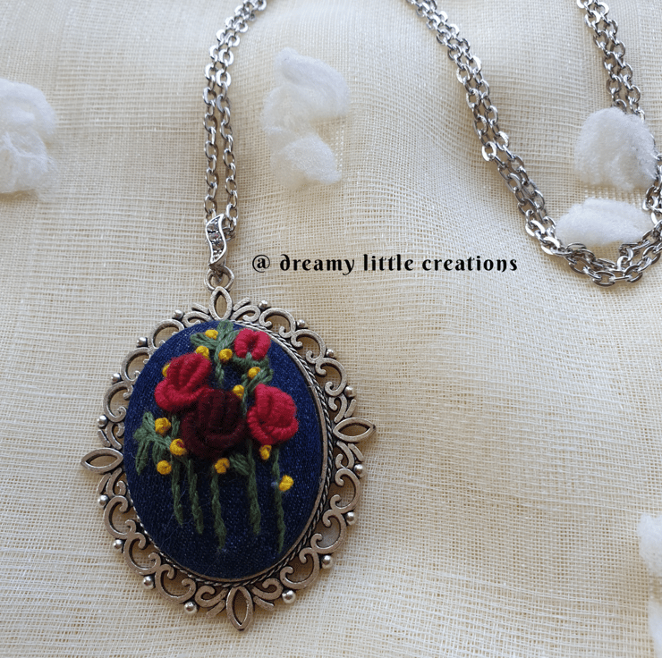 Bullion roses necklace;red rose necklace - Folksy