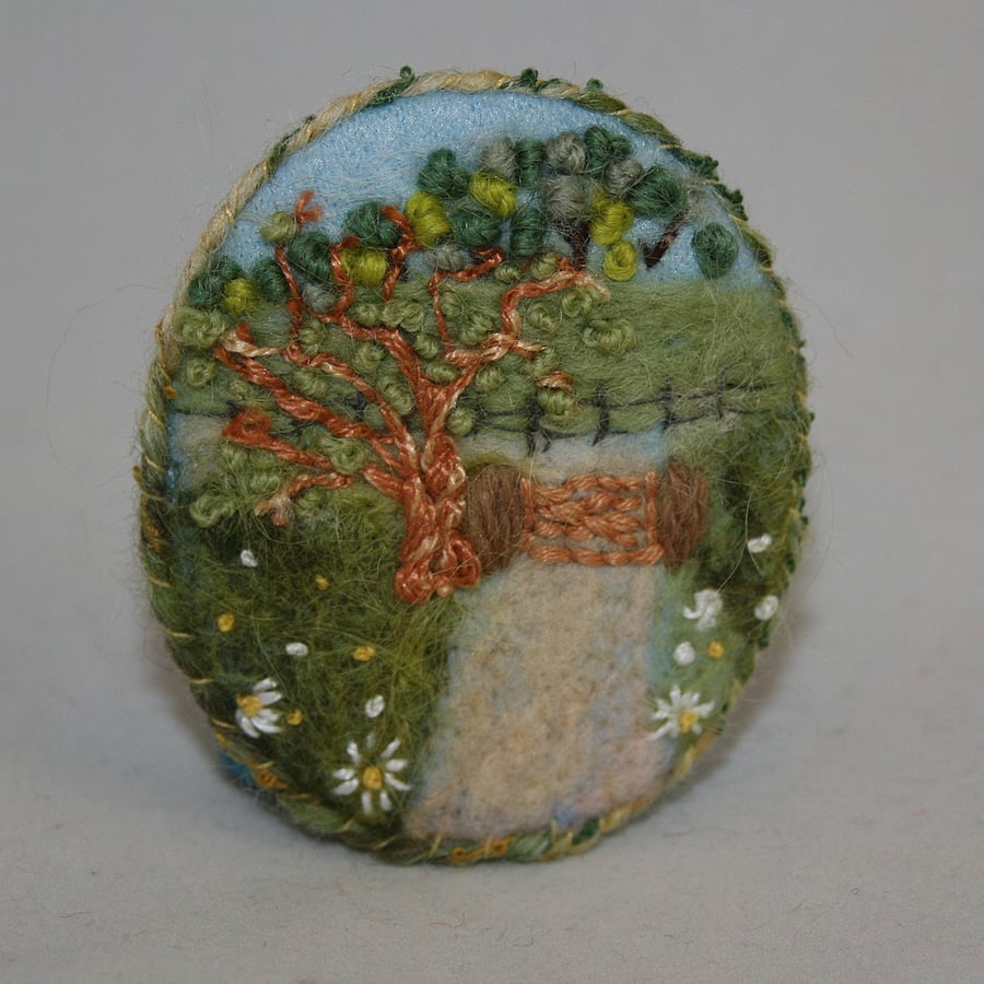 Embroidered Brooch - Tree at the Gate - Folksy