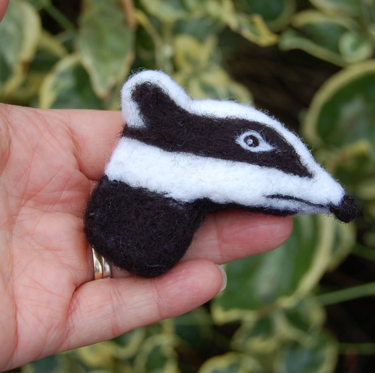 Badger, Needle felt brooch - ladies jewellery ... - Folksy
