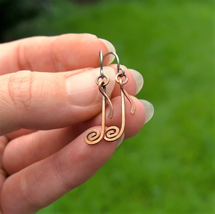 Musical Notation Earrings - Hammered Copper Qua... - Folksy