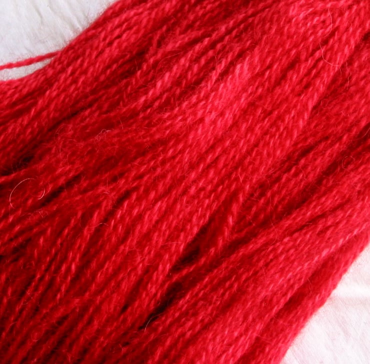 Hand spun Scottish Yarn 'Poppy' - Folksy
