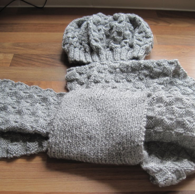 Hand knitted Hat & Scarf Set - Folksy