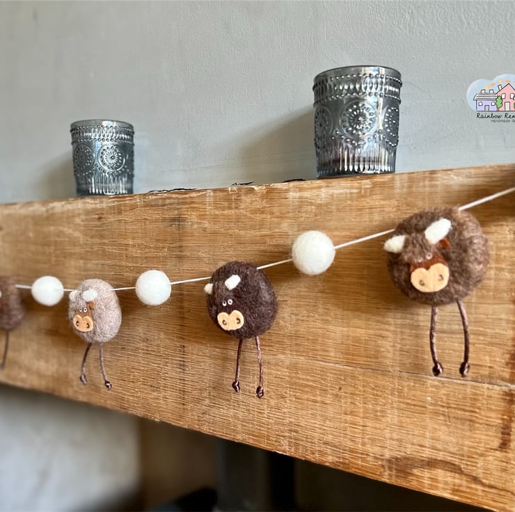 Highland Cow Garland, felted garland decoration... - Folksy