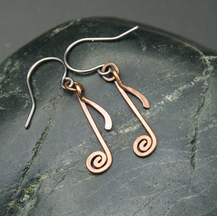 Musical Notation Earrings - Hammered Copper Qua... - Folksy