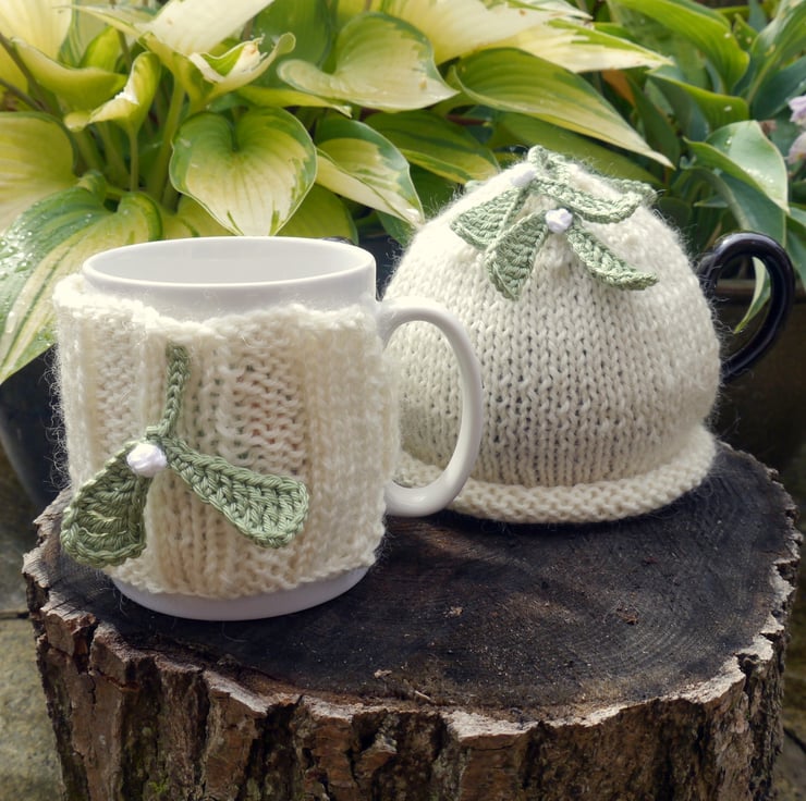 One Cup Mistletoe Tea Cosy, Small Christmas Tea... - Folksy