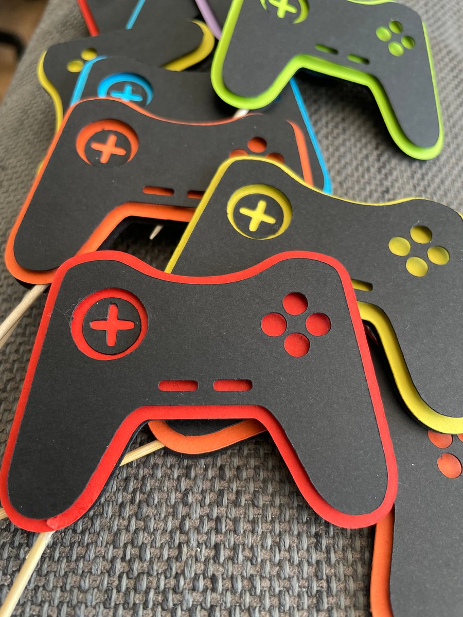 Gamer Controller cupcake toppers - 12 pack - Folksy