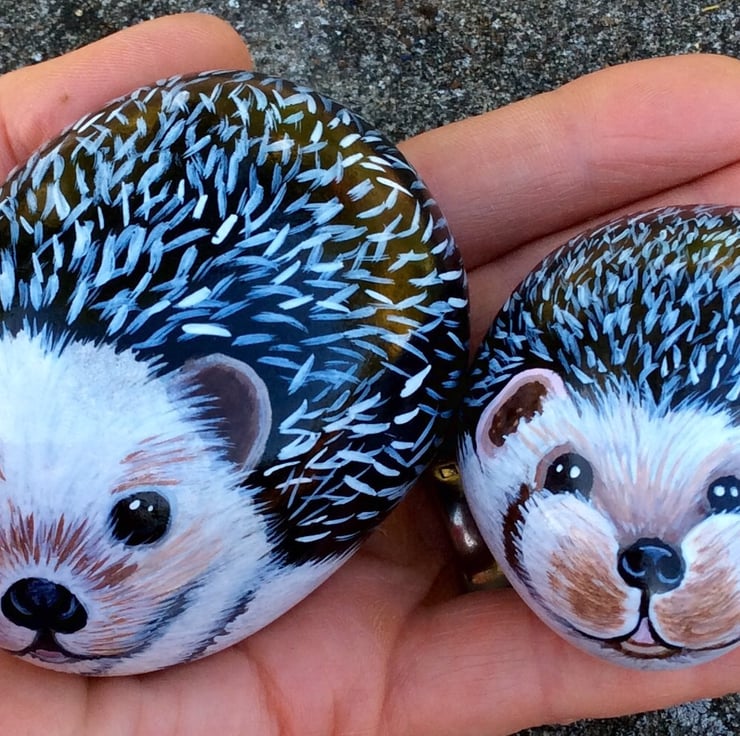 Hedgehogs hand painted on stones - Folksy