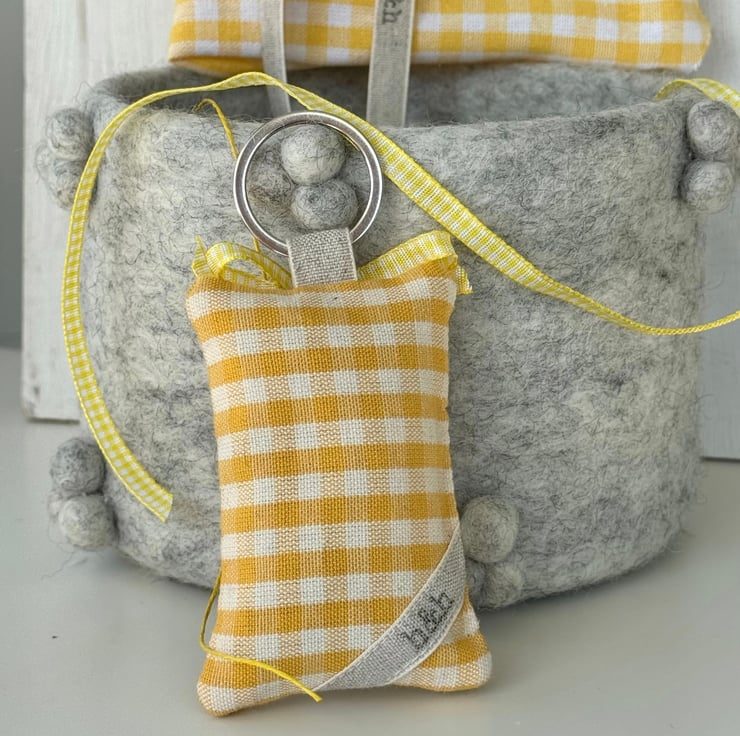 SALE ITEM - RABBIT KEY RING - mustard and sunsh... - Folksy