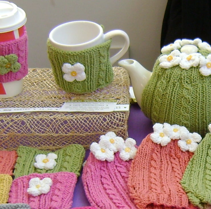 Mug Cosy with Daisy Flower in Green, Pink and T... - Folksy