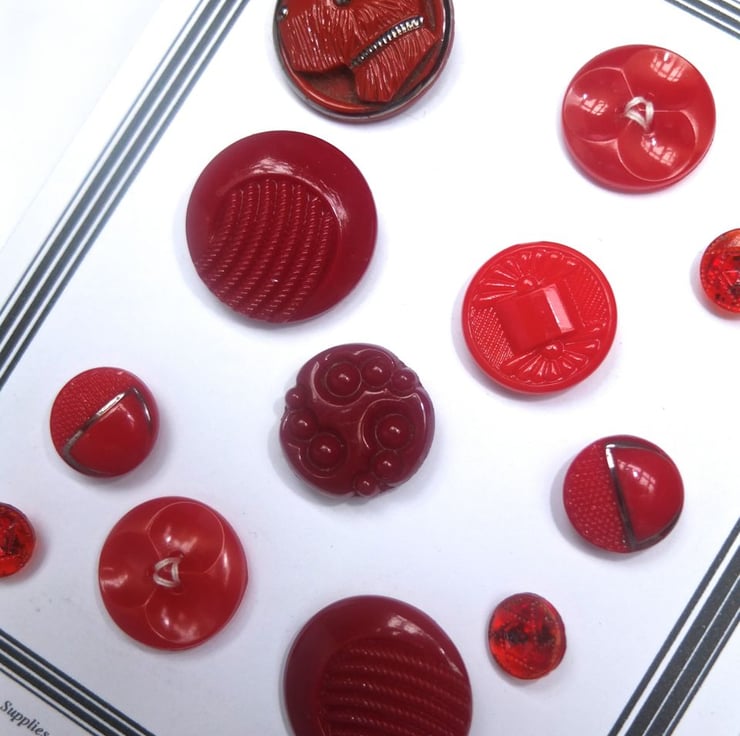 12 Vintage Red Glass Buttons - Folksy