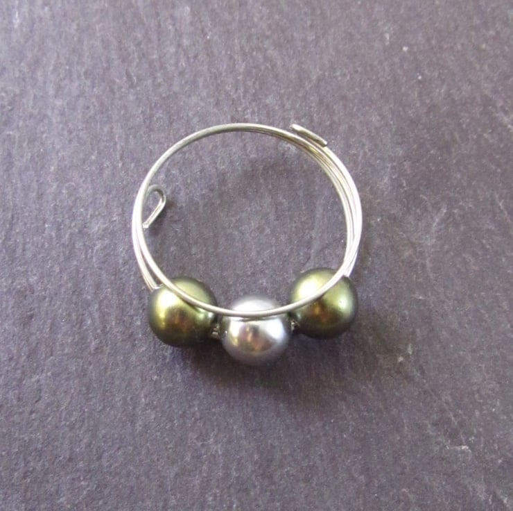 Green Shell Pearl Memory Wire Ring, Shell Pearl... - Folksy