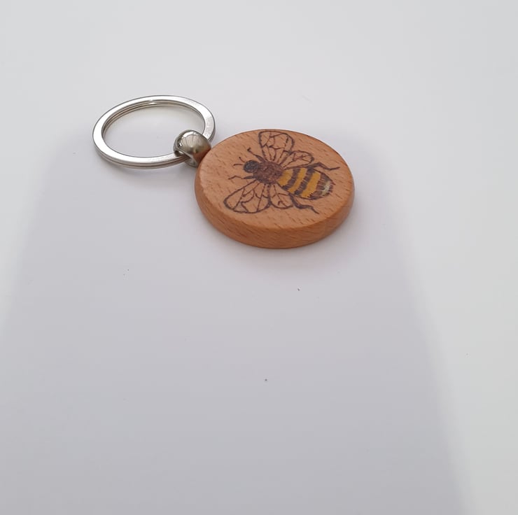 Bee pyrography wooden keyring - Folksy