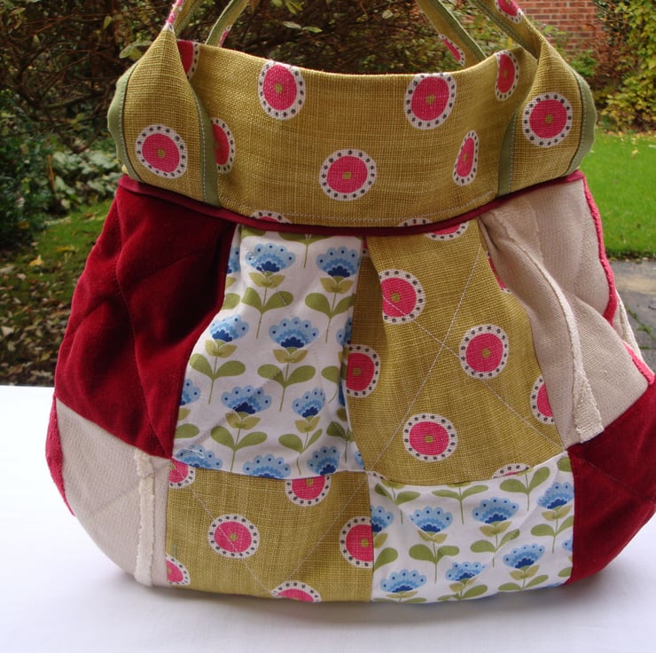Small Quilted Patchwork Handbag - cotton - li... - Folksy