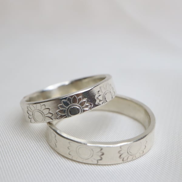 SUNFLOWERS RING BAND - Folksy