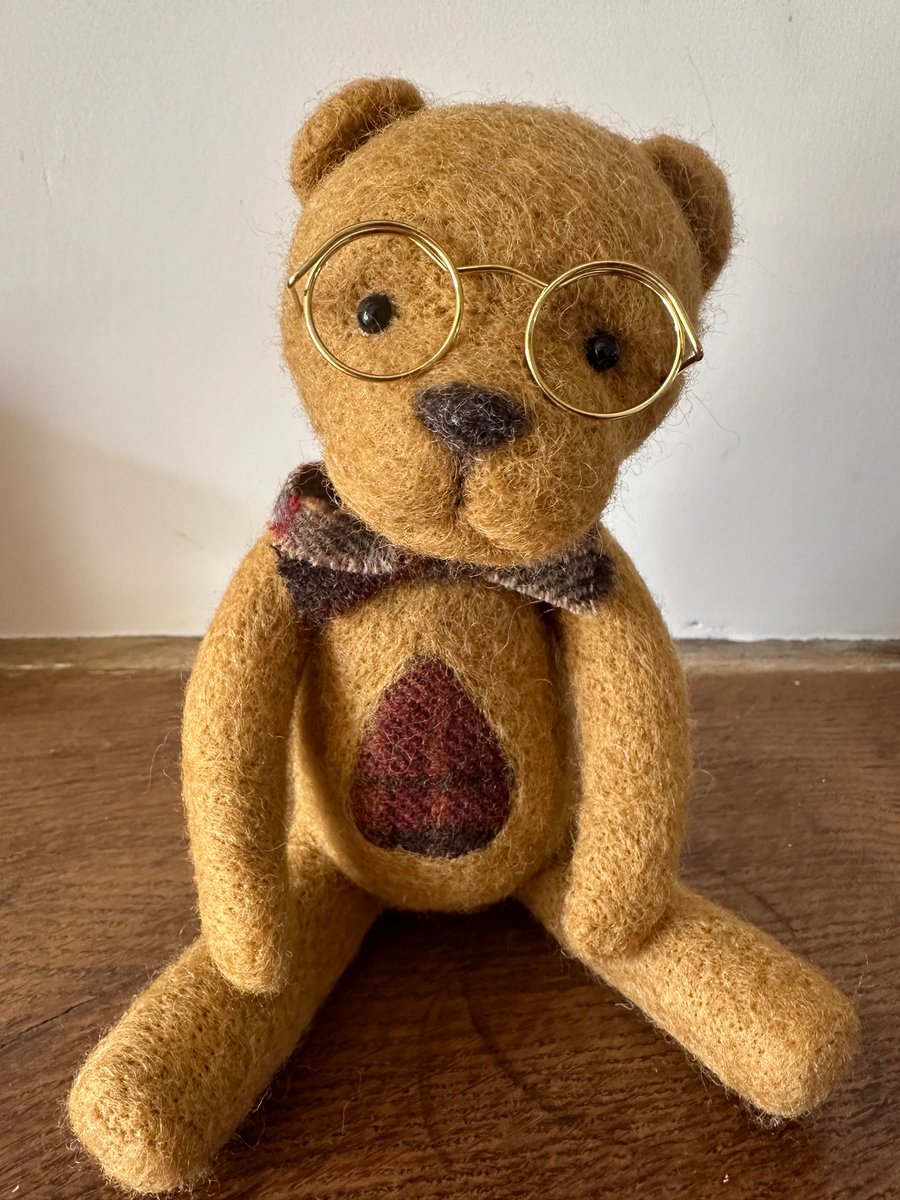 Mr Ted - Folksy