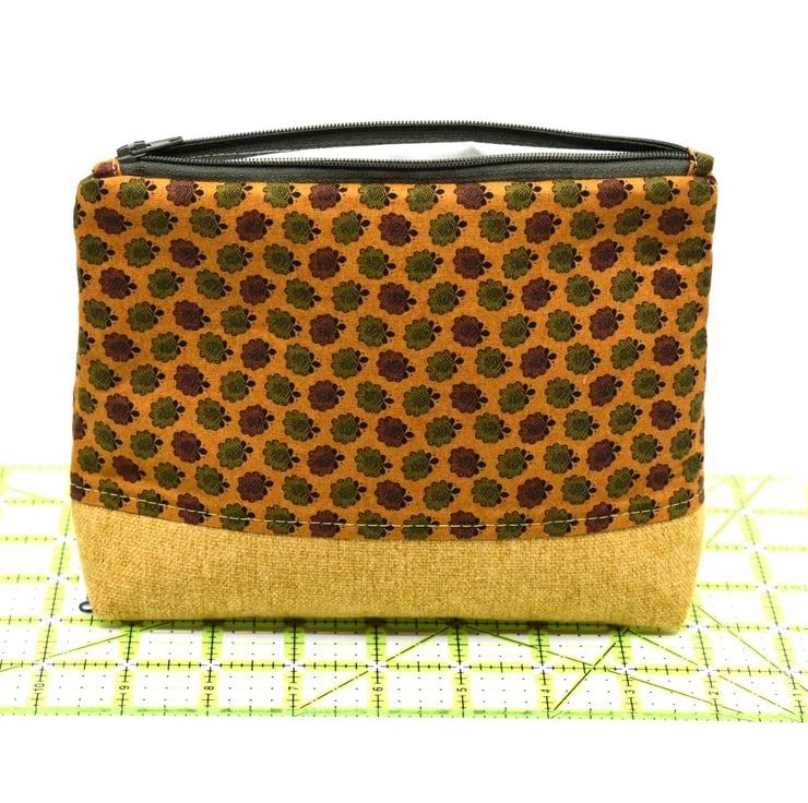An attractive and smart storage pouch with zip ... - Folksy