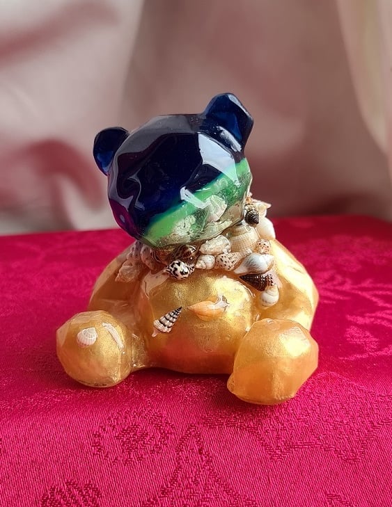 Gorgeous Beach Bear Resin Art - Keepsake Gift - Folksy