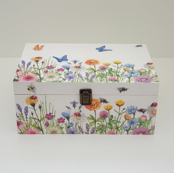 Wooden memory box with meadow flowers and butte... - Folksy