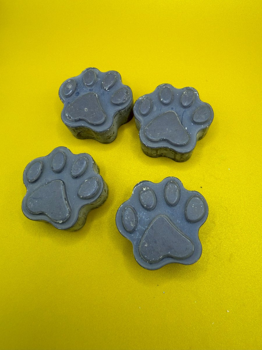 Tuscan Leather 4 Paw print wax melts in RCX wax - Folksy
