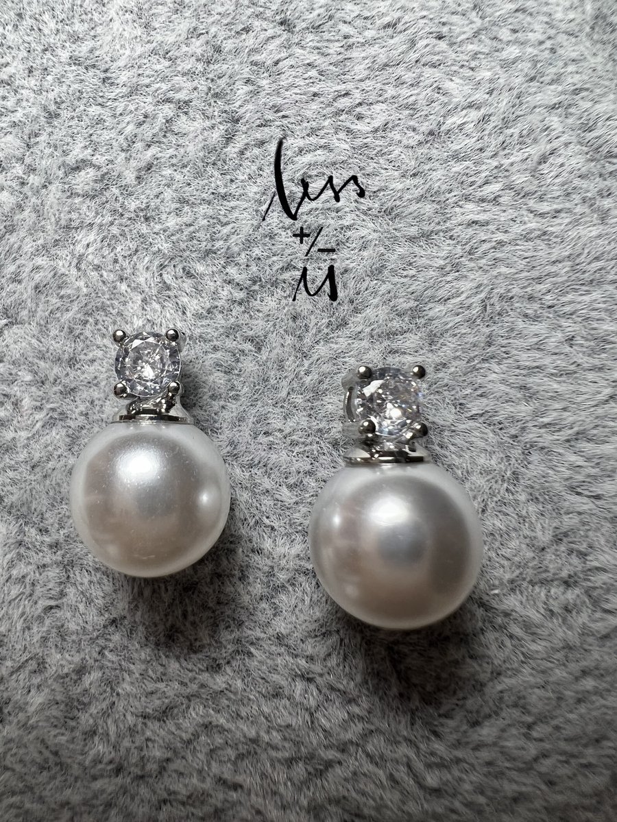 Elegant artificial diamond - Folksy