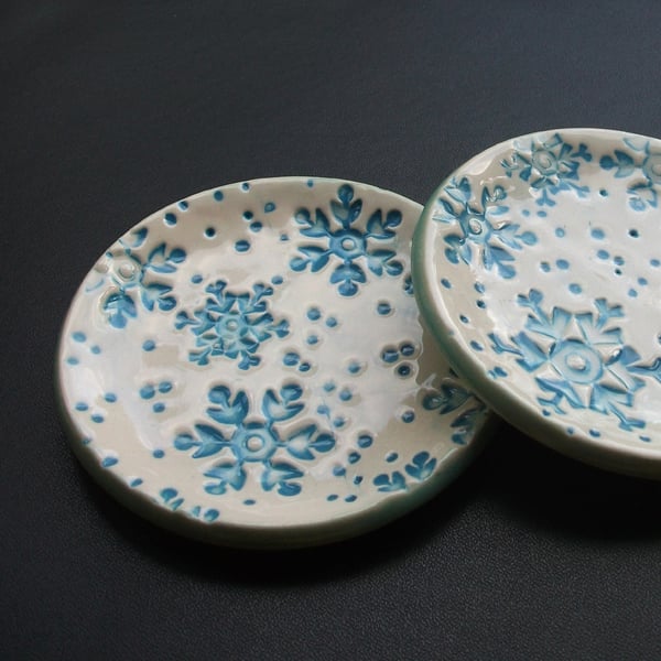 Two little ceramic snowflake plates - Folksy