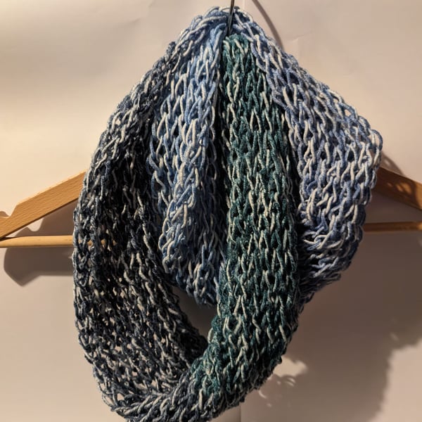 Drop stitch infinity scarf - Folksy