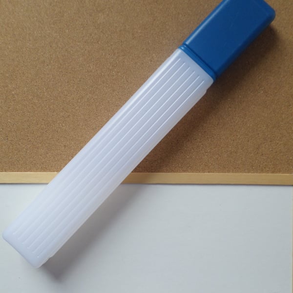 1 x Plastic Knitting Needle Storage Box With Li... - Folksy