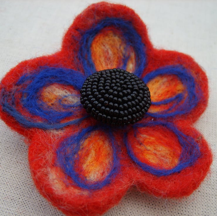 Needle Felted Poppy Corsage - Folksy