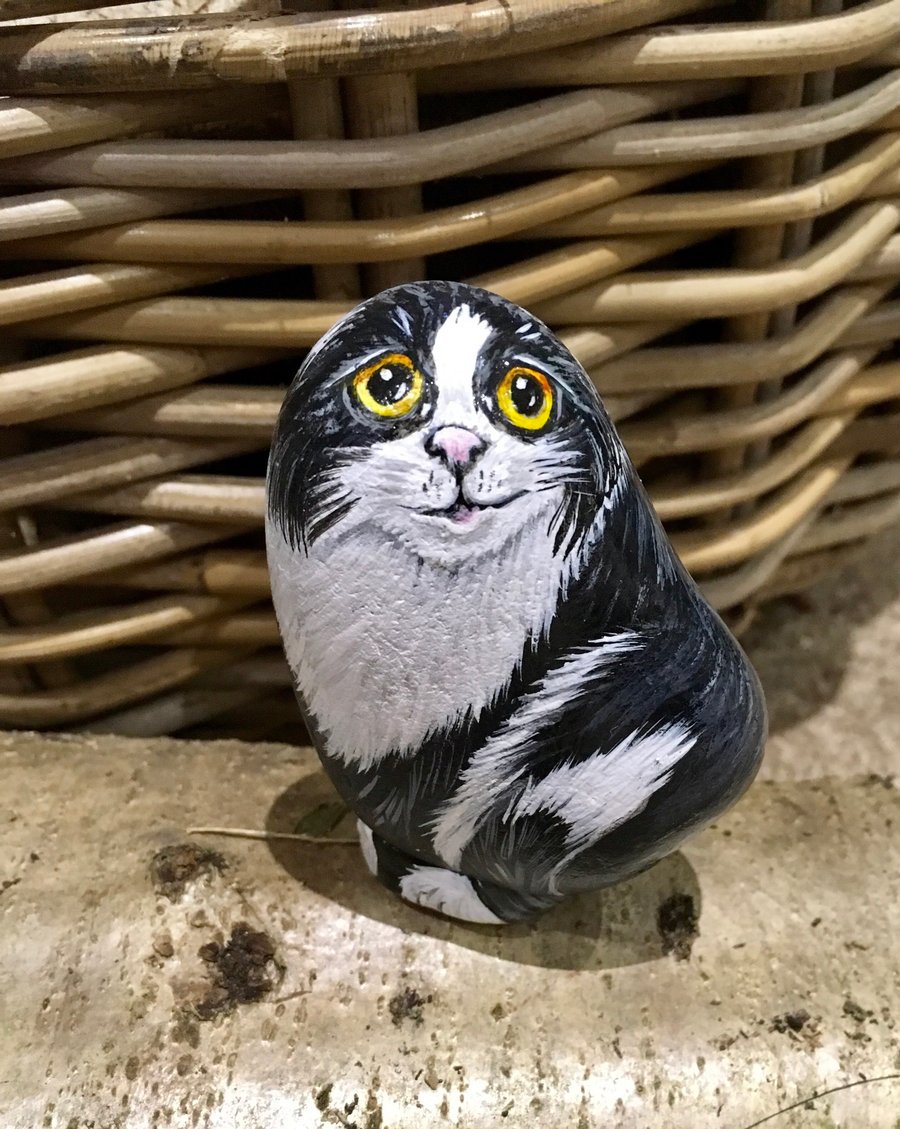 Cat painted pebble garden rock art pet stone po... - Folksy