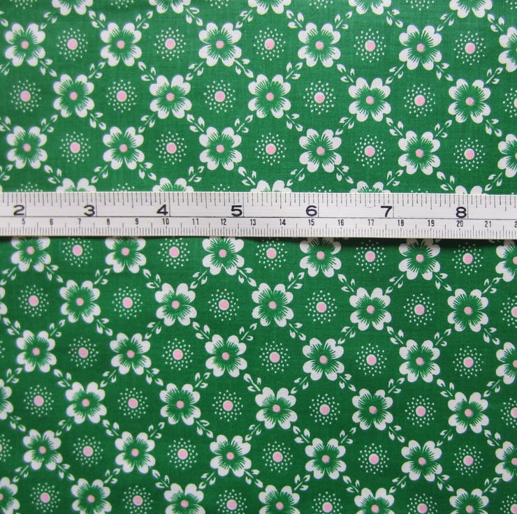 Unused Vintage Green Floral Fabric (1 Yard) - Folksy