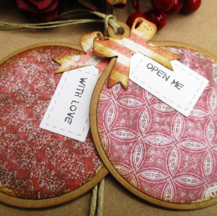 Christmas Gift Tags Vintage Style Bauble set of 4 - Folksy