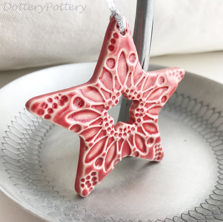 Ceramic star decoration Red - Folksy