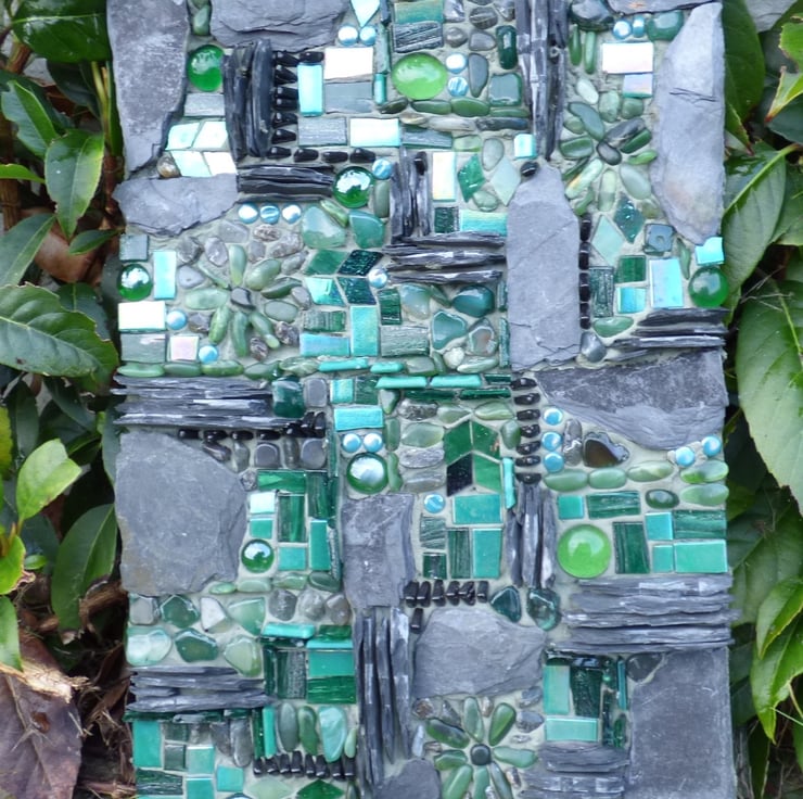 UNIQUE GARDEN SLATE AND GLASS MOSAIC PLAQUE - Folksy