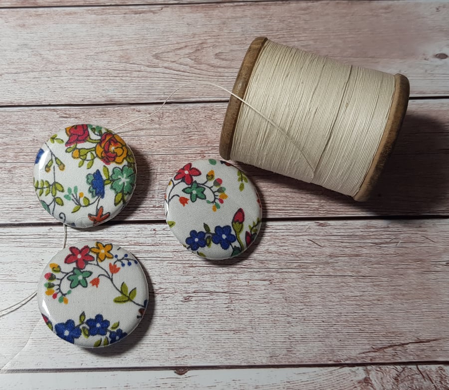 Liberty badges - Folksy
