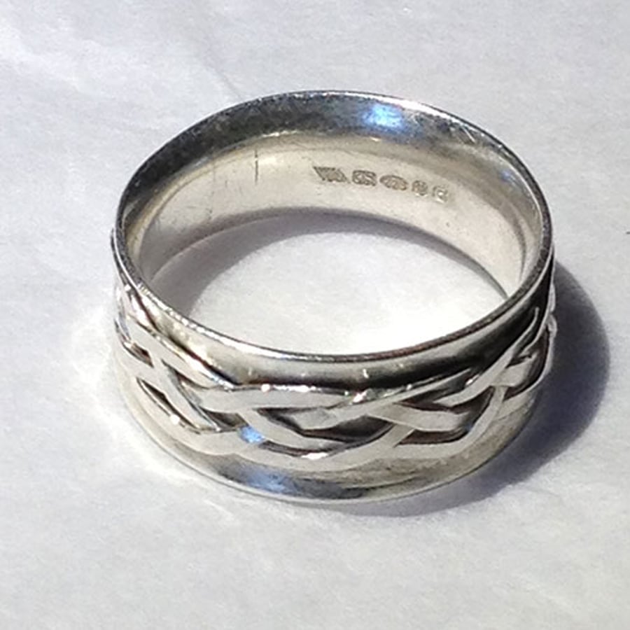 Celtic Knot Spinner ring - Folksy