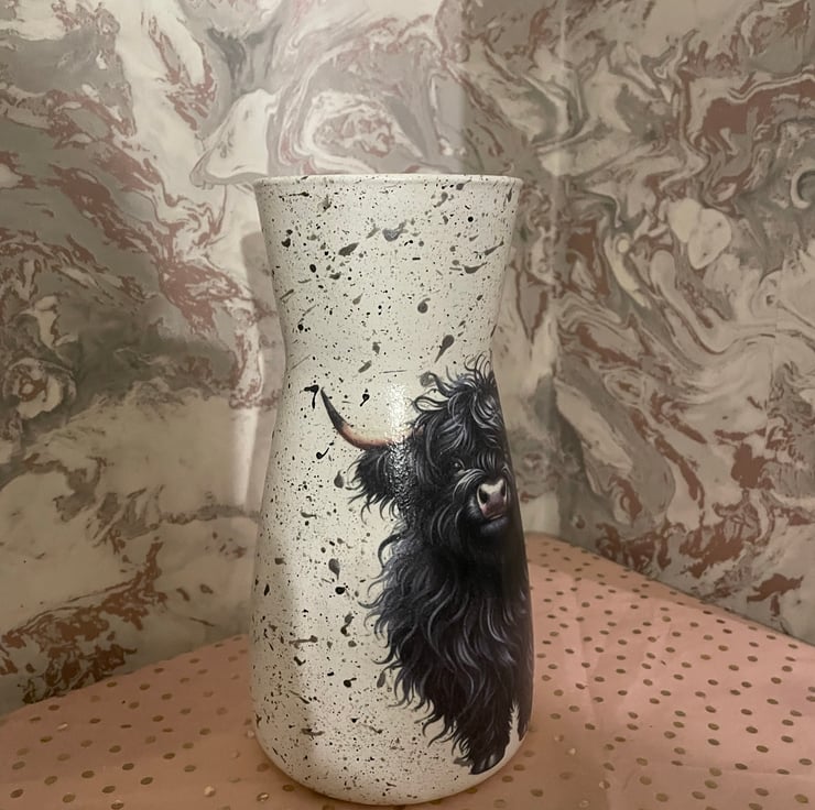Black Highland Cow Vase - Folksy