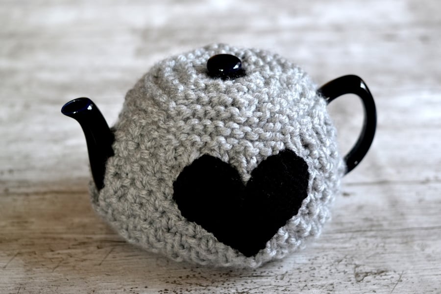 Heart Super Chunky Knitted 4-6 Cup Tea Cosy Co... - Folksy